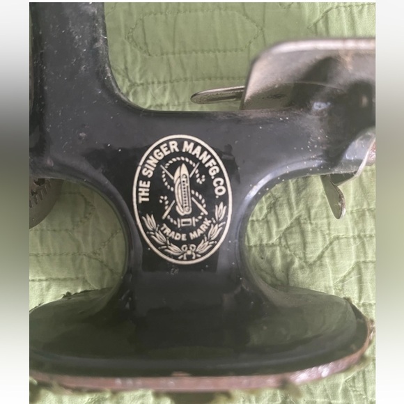 Singer | Other | Antique Collector Singer Manufacturing Co ...